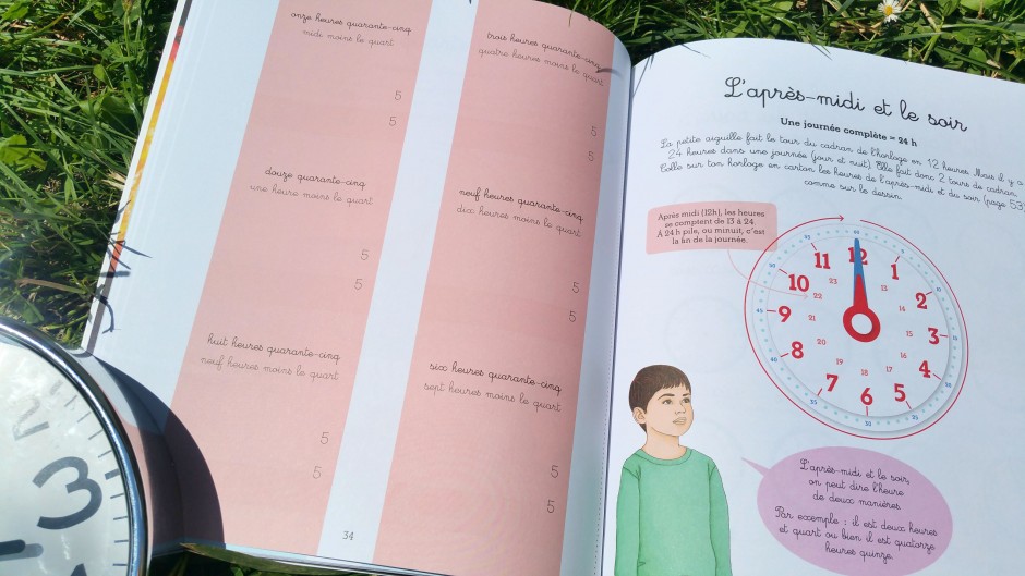 Apprendre à lire l'heure avec Montessori. Un cahier de chez Nathan.