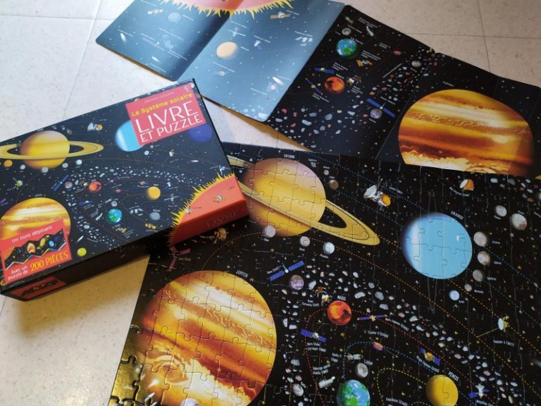 Découvrir l'espace avec le coffret du système solaire, livre et puzzle