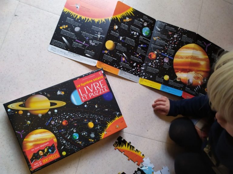 Découvrir l'espace avec le coffret du système solaire, livre et puzzle